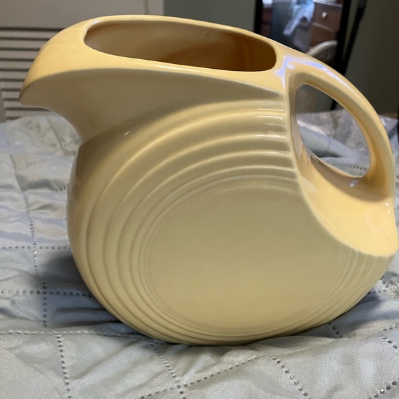 Fiestaware | Dining | Vintage Fiestaware Usa Yellow Disc Pitcher | Poshmark